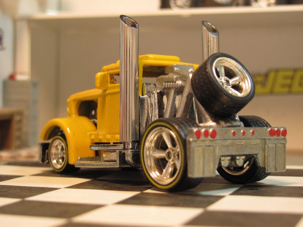 A few Customized Big Rigs | Hobbyist Forums